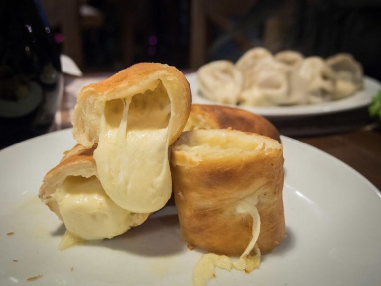 Exploring Georgian Bread: From Khachapuri to Shoti and Beyond